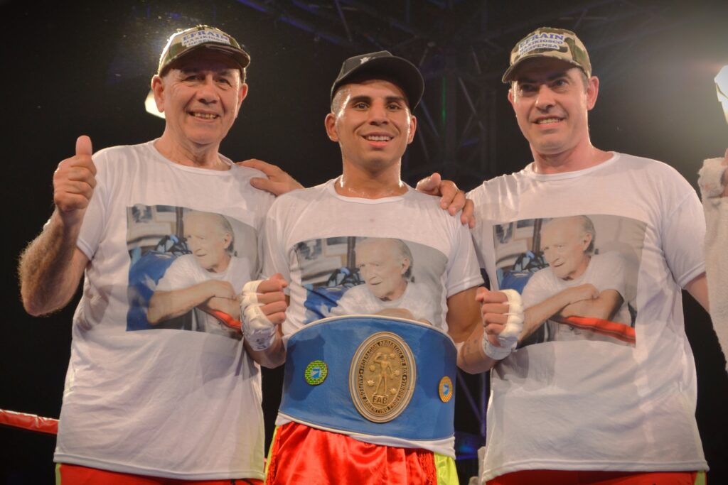 Profeta en su tierra: Franco «Panterita» Rodríguez gano por nocaut y ...